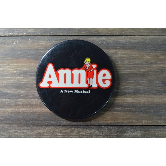 Accessories | Vintage Annie Musical Pin Gray Little Orphan Broadway ...